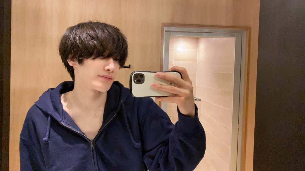 요즘 남자들이 AV배우 시미켄보다 부러워하는 일본 남자 - 후방주의 - 꾸르