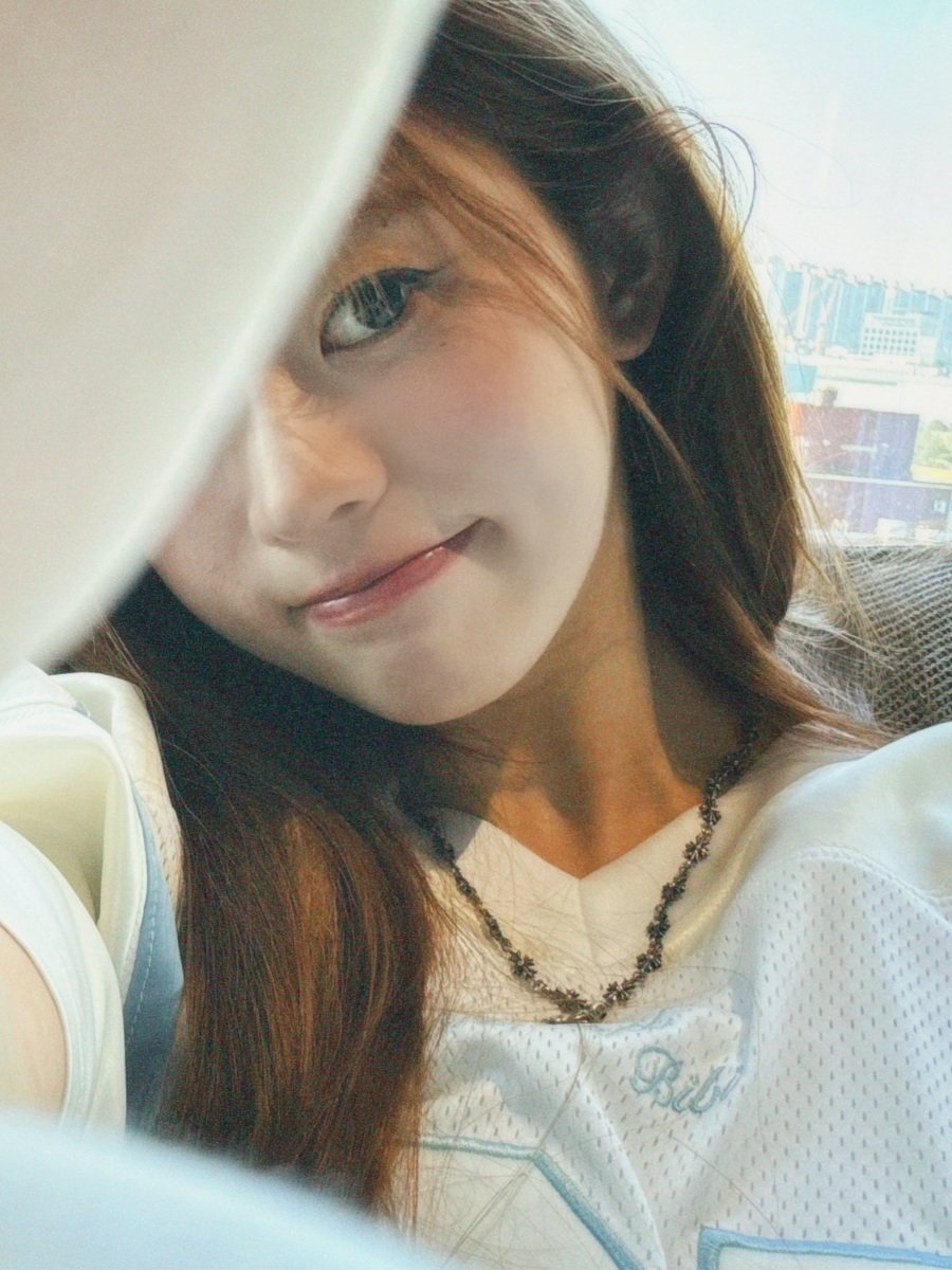 아일릿 민주 셀카 - 방송/연예 - 꾸르