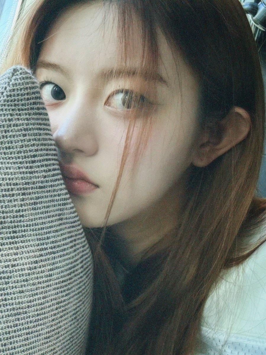 아일릿 민주 셀카 - 방송/연예 - 꾸르