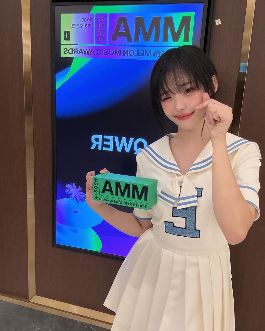 QWER 히나 MMA 미모 - 방송/연예 - 꾸르