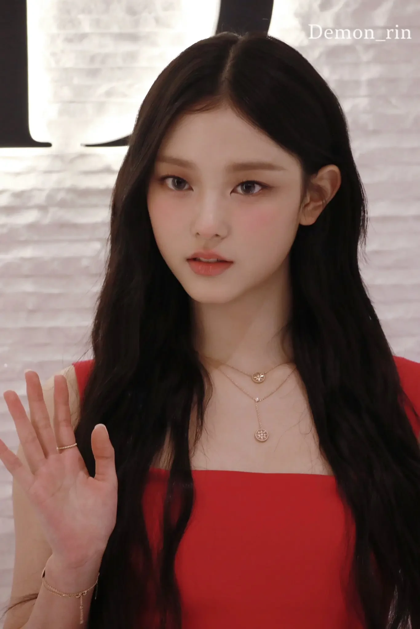 디올 행사 및 포닝라이브 뉴진스 강해린 미모 - 방송/연예 - 꾸르